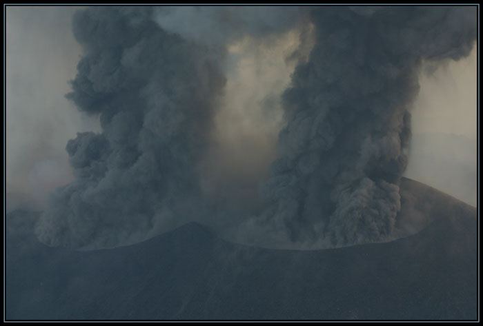 ANOTHER WORLD - Eric Chahi - Photographies - ETNA